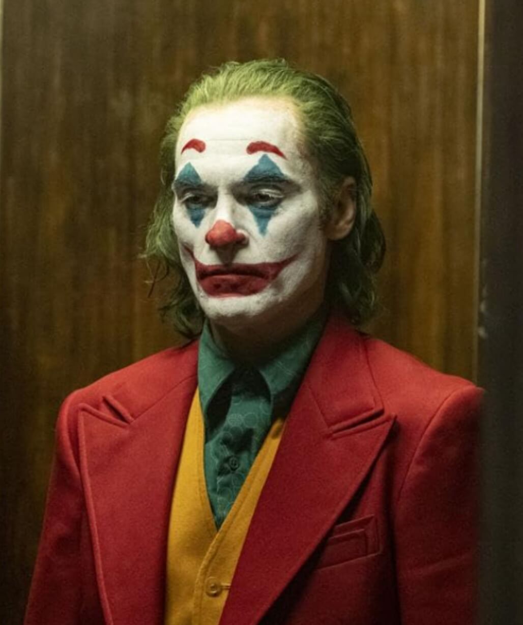 Arthur Fleck Joaquin Phoenix Joker Red Suit