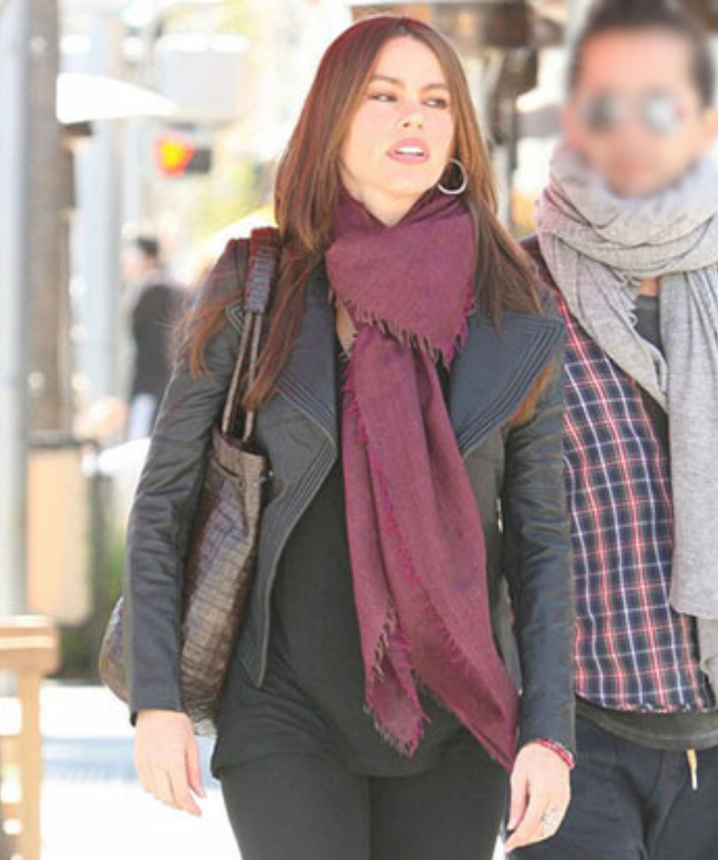 Sofía Vergara Black Leather Jacket - USA Leather Factory