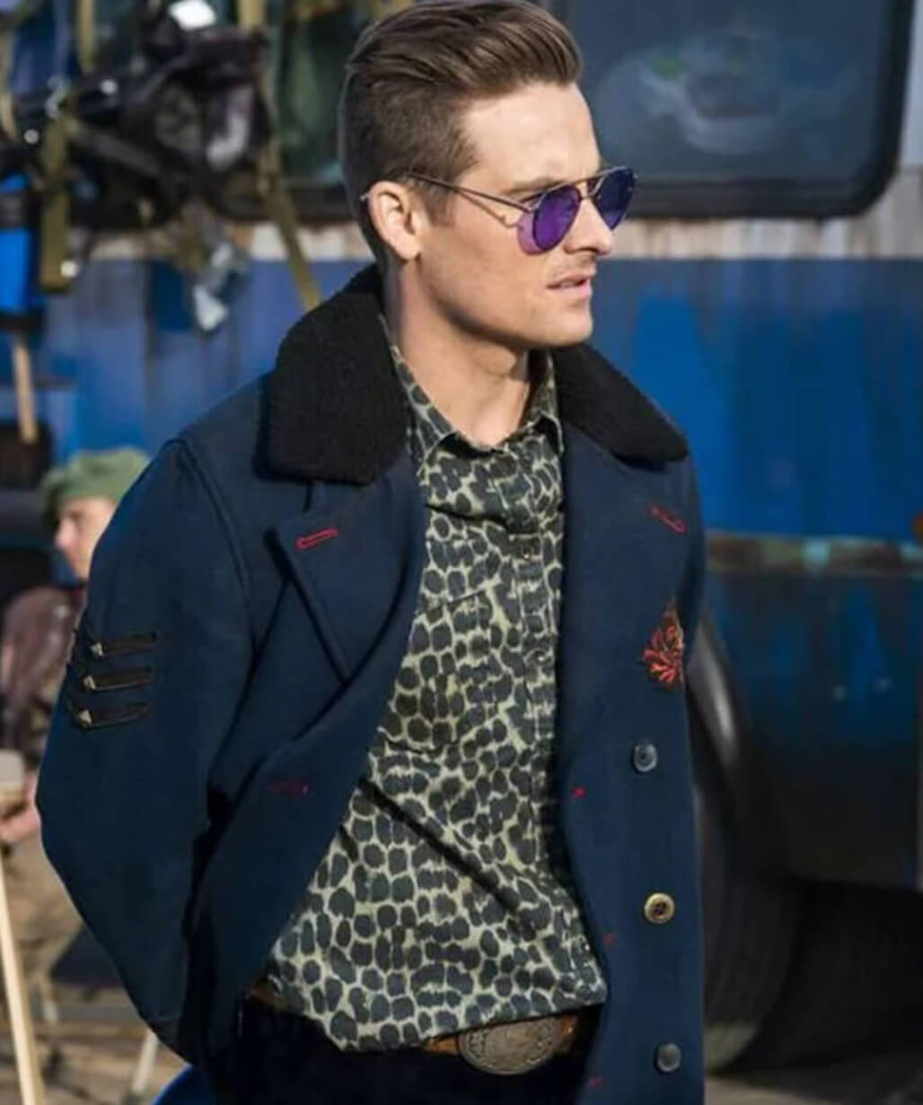 Kevin Zegers Fear The Walking Dead Melvin Blue Coat